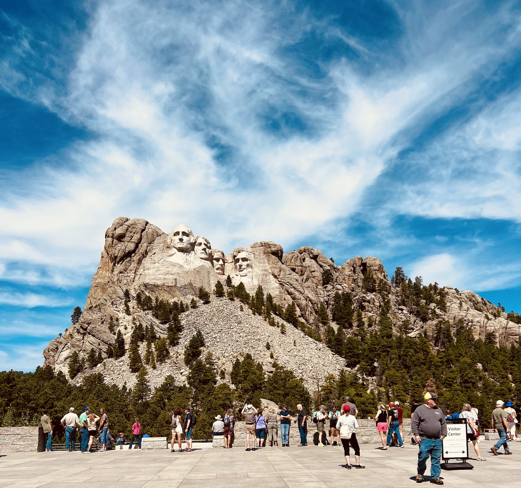 Mount Rushmore | yellowlamplight